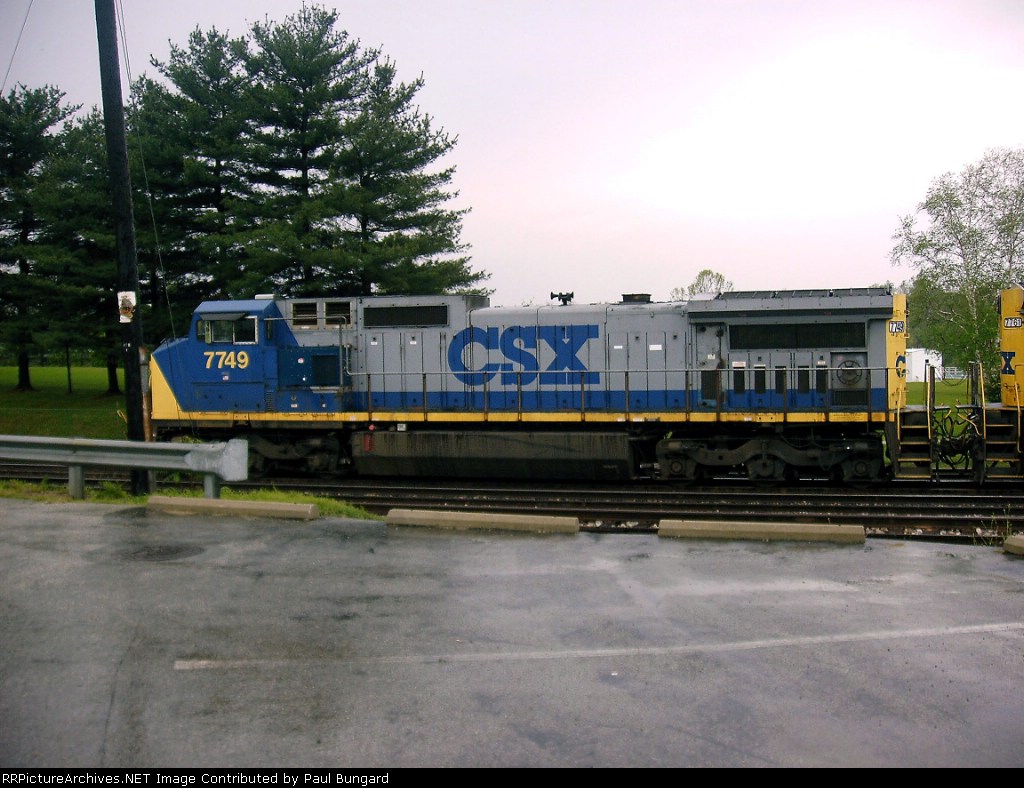 CSXT 7749 Full Shot